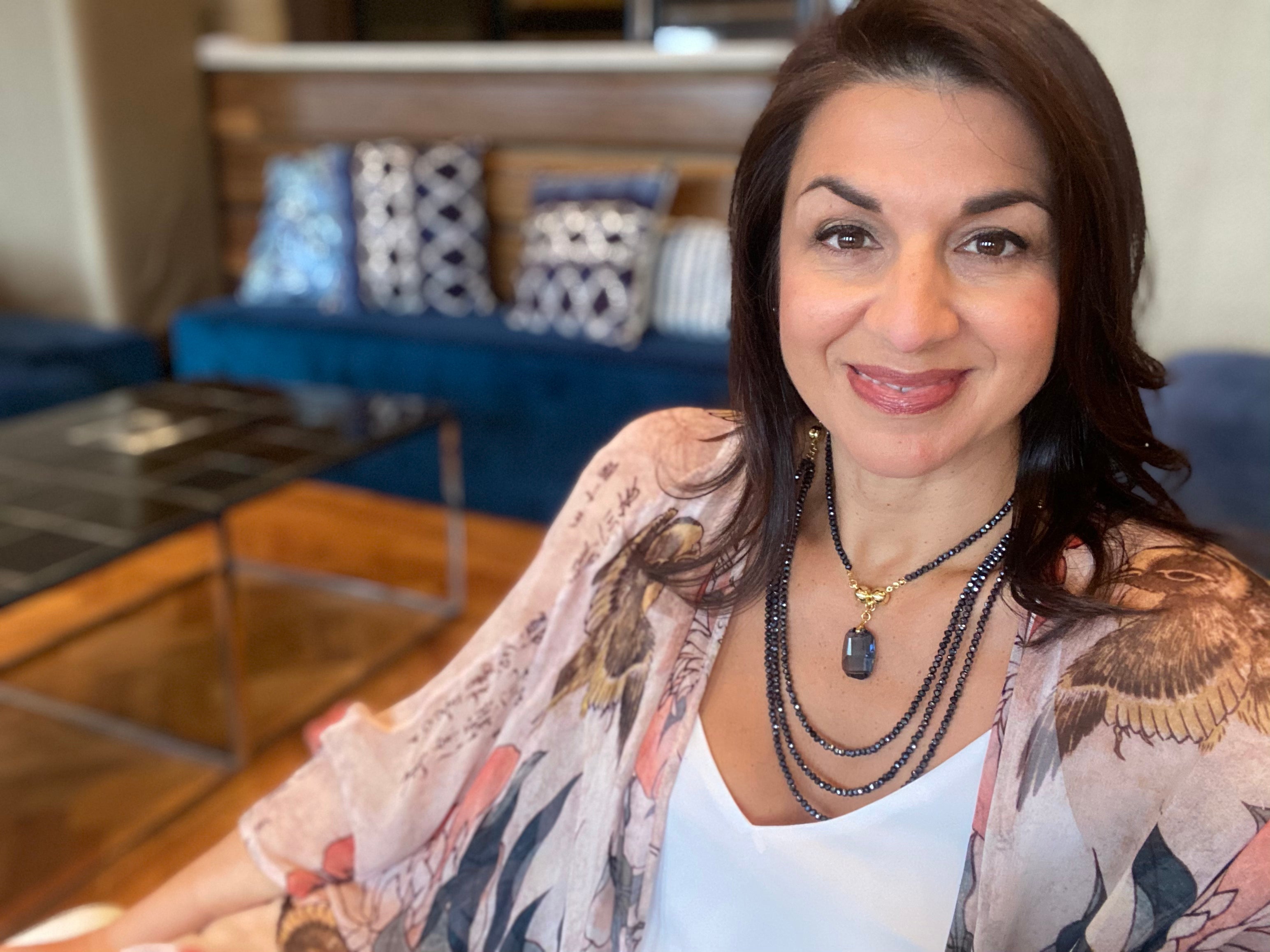 Maria Nicola | One Necklace. Ten Ways Wear It.